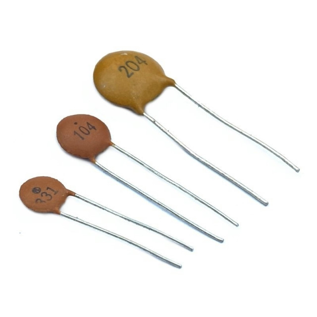 陶磁電容 5PF/50V ±0.5PF NPO P:5mm